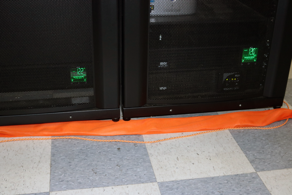 berm_in_datacenter_3 - AVTECH