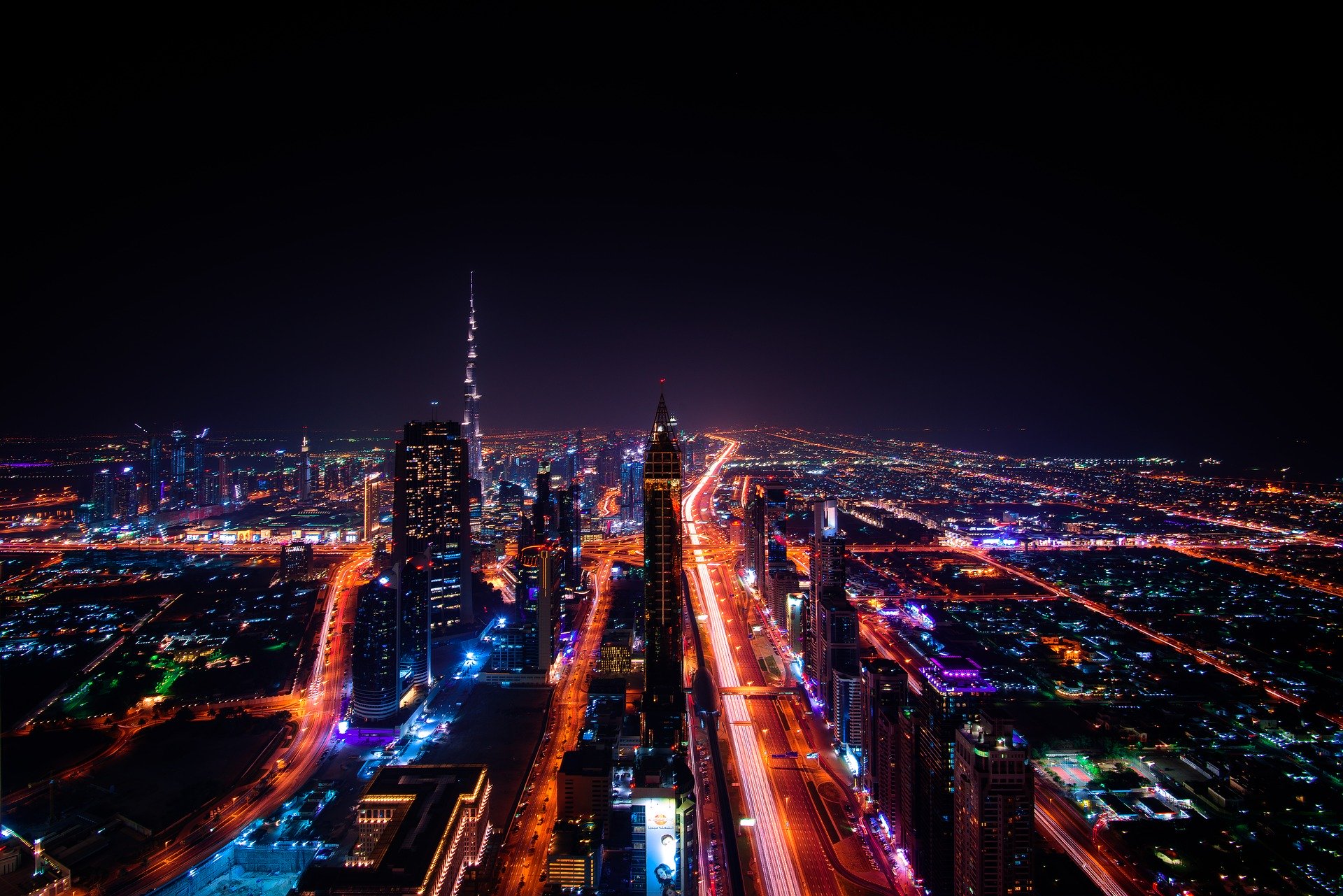dubai-1767540_1920 - AVTECH